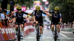 TDF. Tour de France Femmes - FDJ-Suez de Delcourt et Visma de Van Emden... c'est tendu